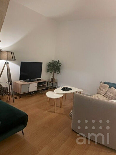 Bordeaux, Saint-Pierre : Appartement 3 pièces à louer
