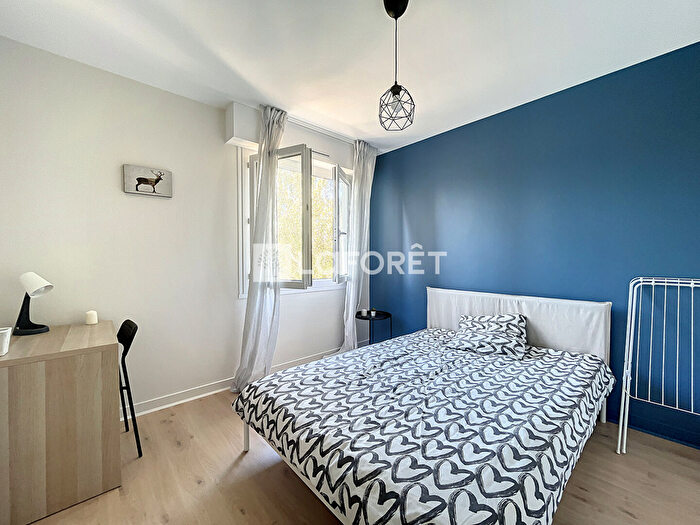 Appartement à louer - Quartiers Sud-Est, Italie - 4 pièces - 3 chambres