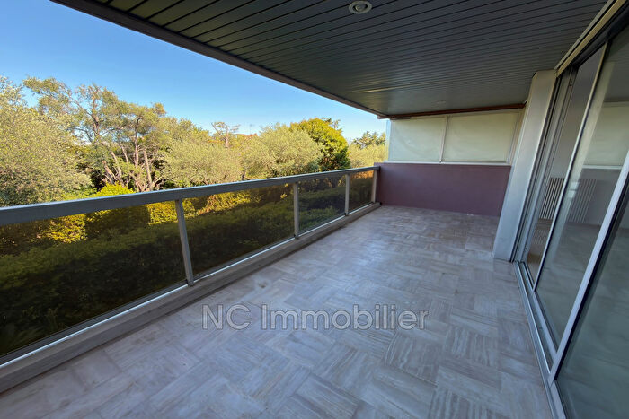 Antibes, Rastines, Super Antibes, Laval, La Fontonne : Appartement 3 pièces à louer