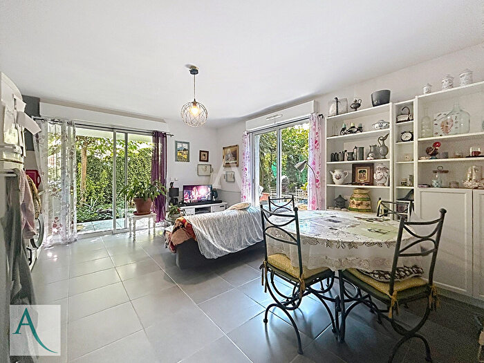 Appartement 3 pièces à vendre - Antibes, Rastines, Super Antibes, Laval, La Fontonne