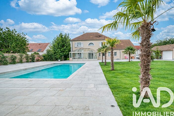 Maison à vendre - Villaines-sous-Bois - 7 pièces - 4 chambres