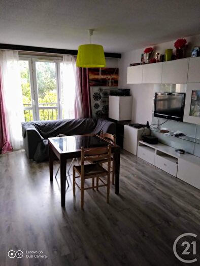 Maisons à vendre et appartements à louer - 1