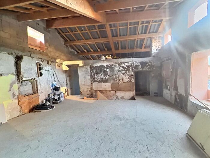 Appartement à vendre - Roquebillière - 4 pièces - 3 chambres