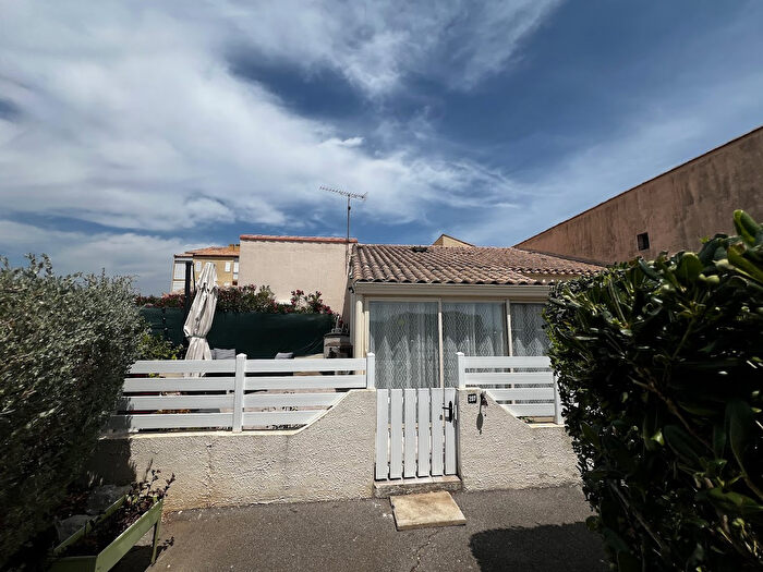 Fleury, Saint-Pierre, Les Cabanes : Maison 2 pièces à vendre