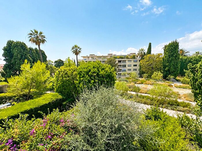 Nice, Cimiez : Appartement 3 pièces à vendre