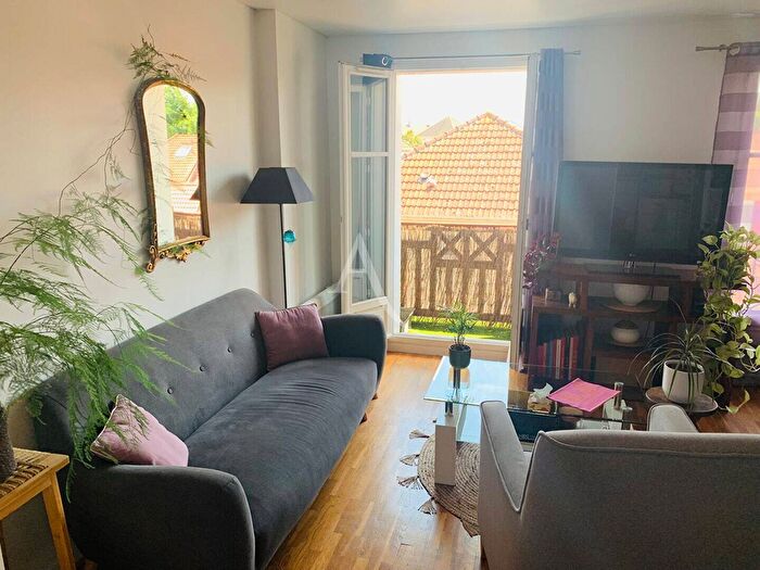 Appartement à louer - Bailly-Romainvilliers - 2 pièces - 1 chambre