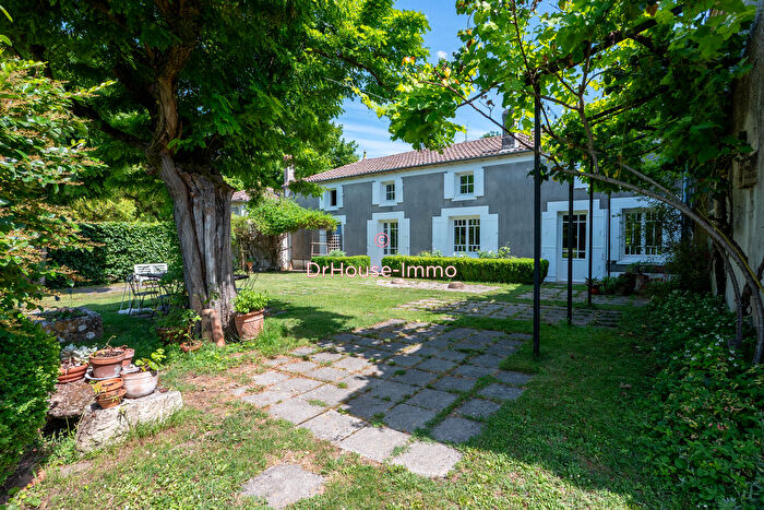 Saint-Émilion : Maison 15 pièces à vendre