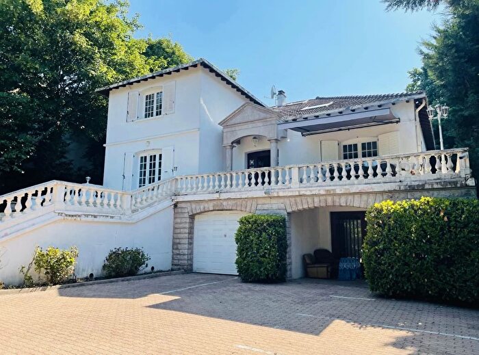 Maison à vendre - Saint-Étienne, Tardy, Colline des Pères, Bizillon - 13 pièces - 11 chambres