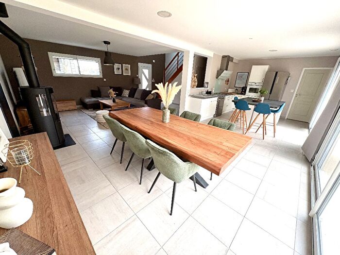 Maison à vendre - Sainte-Croix-Hague - 5 pièces - 4 chambres