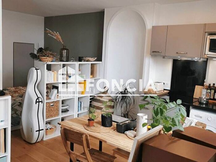 Appartement à louer - Saint Pierre-René II, Nancy - 1 pièce