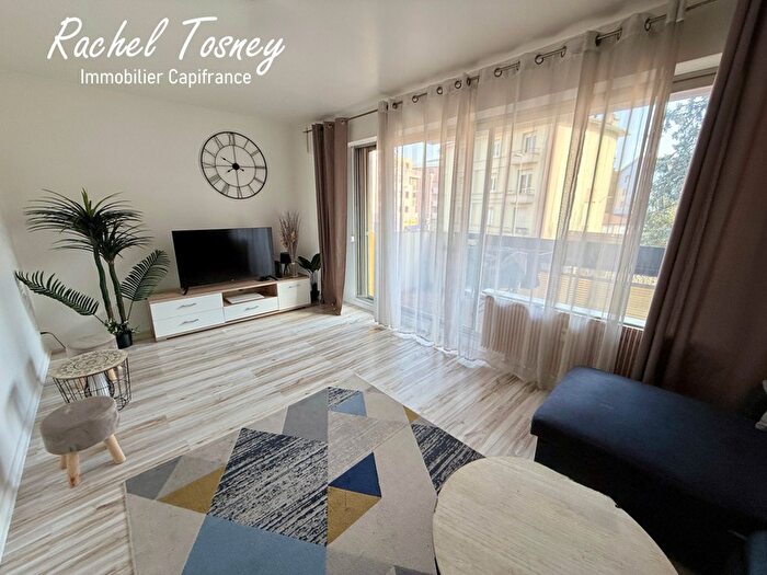 Appartement à vendre - Belfort, Centre-ville, Fb de Montbéliard - 2 pièces - 1 chambre