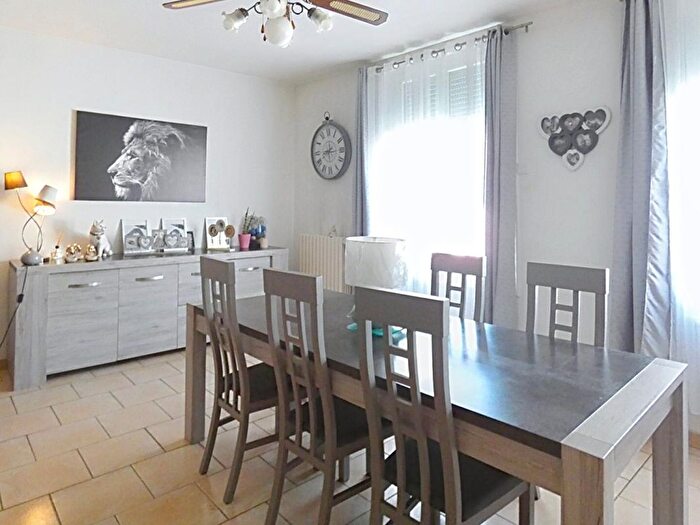 Ivry-la-Bataille - Maison 8 pièces à vendre