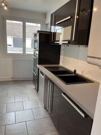 Barbâtre-Saint Remy-Verrerie, Reims : Appartement 3 pièces à louer