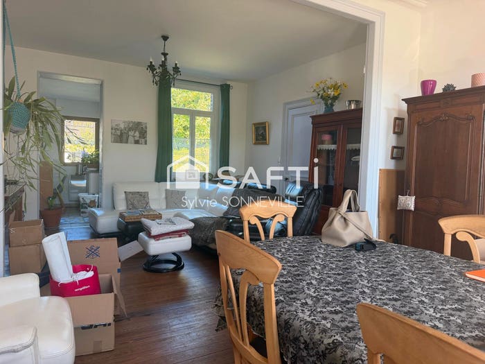 Audruicq : Maison 10 pièces à vendre