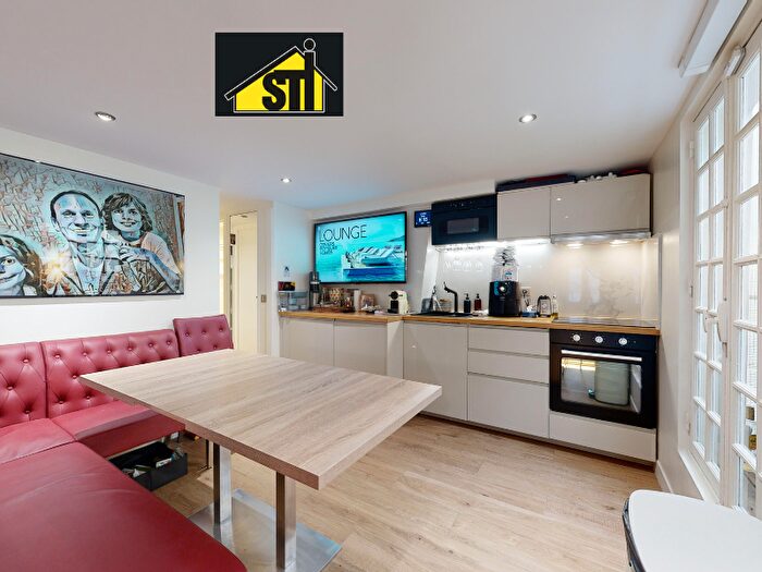 Appartement à vendre - Paris e , Saint-Germain des Près - 10 pièces - 5 chambres