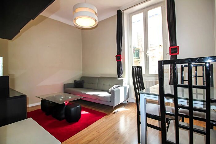 Appartement 2 pièces à louer à Nice, Riquier