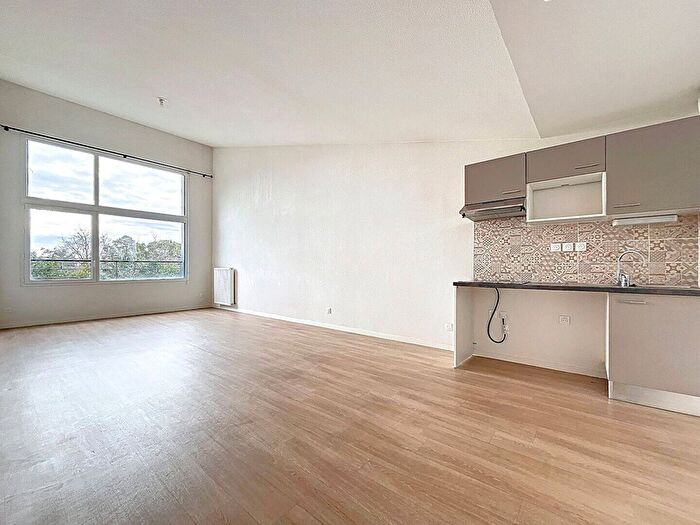 Appartement à louer - Ginestous, Toulouse - 3 pièces - 2 chambres