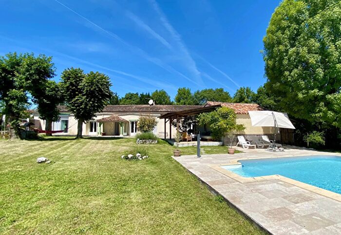 Maison 11 pièces à Monflanquin, à vendre