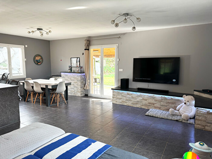 Maison à vendre - Félines - 4 pièces - 3 chambres