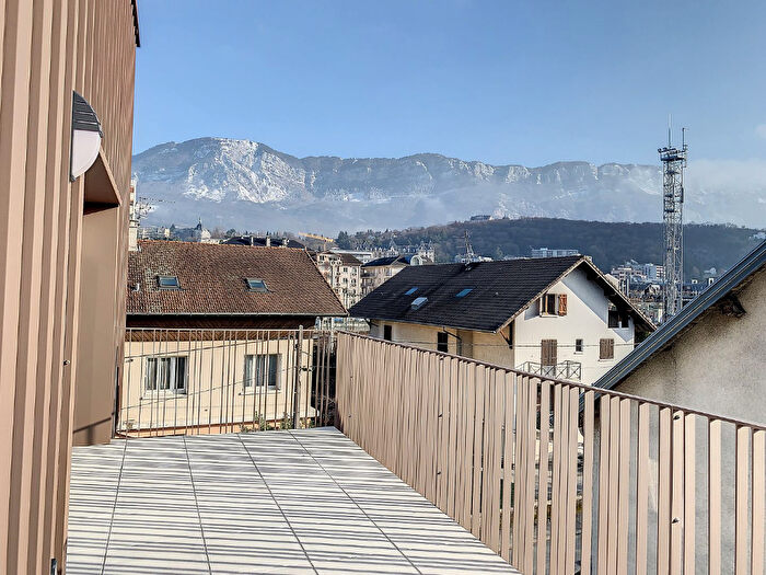 Aix-les-Bains, Ouest : Appartement 4 pièces à louer