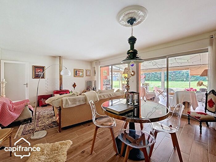 Maison 7 pièces à vendre à Sainte-Radegonde