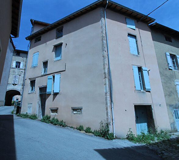 Maison 13 pièces à vendre à Saint-Amour