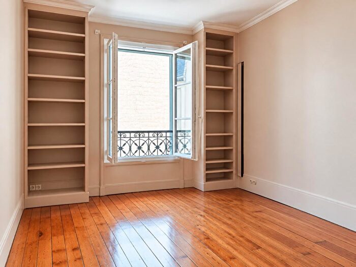 Paris 7ème, Champ de Mars - Appartement 2 pièces à vendre
