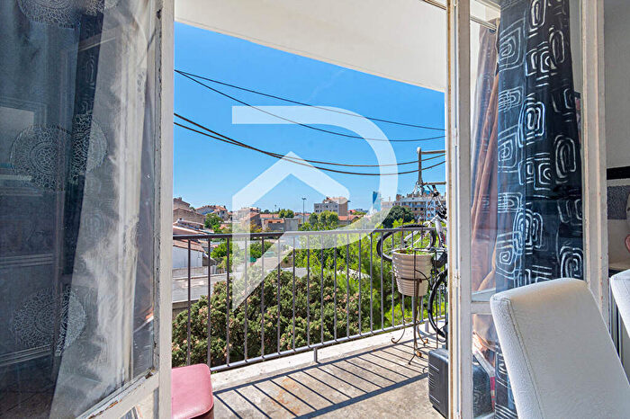 Appartement à vendre - Marseille e , Belle de Mai - 4 pièces - 3 chambres