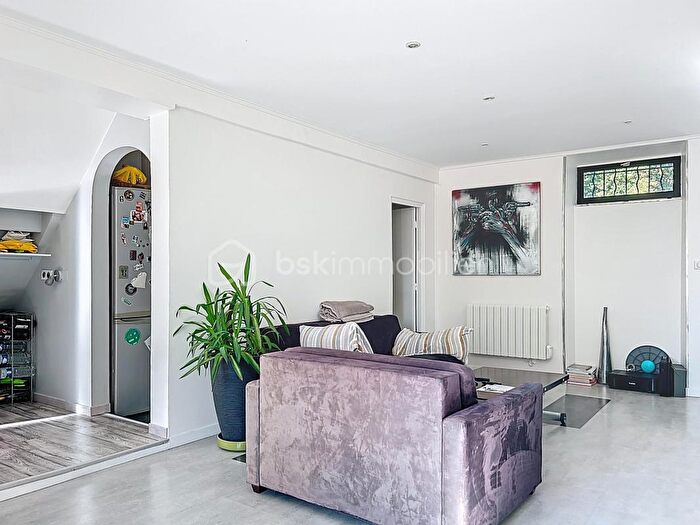 Maison à vendre - Ozouer-le-Voulgis - 5 pièces - 3 chambres