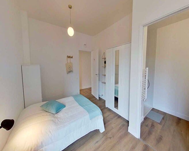 Garches : Appartement 11 pièces à louer