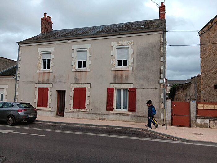 Appartement à louer - Ouest, Fourchambault - 4 pièces - 2 chambres