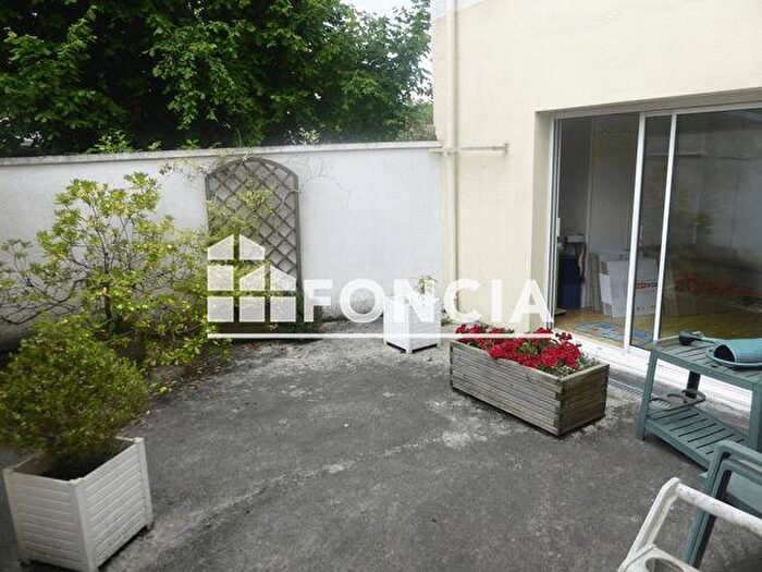 Maison à louer - Gare-Senelle-Pont de Paris, Laval - 4 pièces - 3 chambres