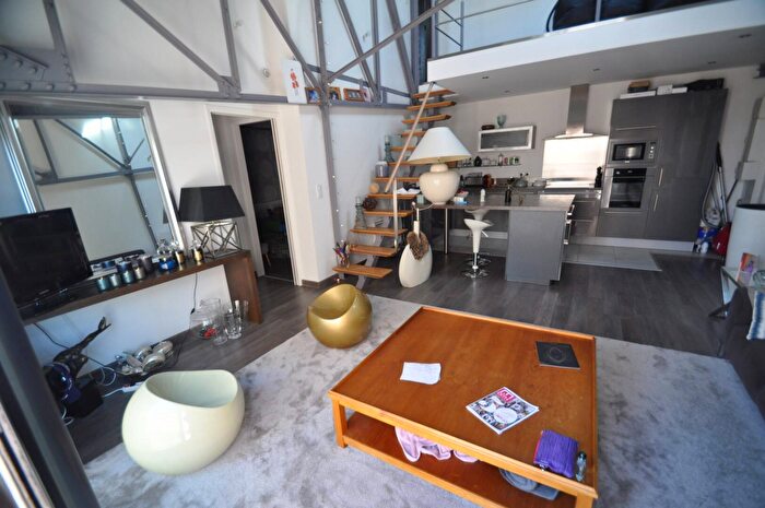 Bourgogne-Pasteur, Orléans : Appartement 3 pièces à louer