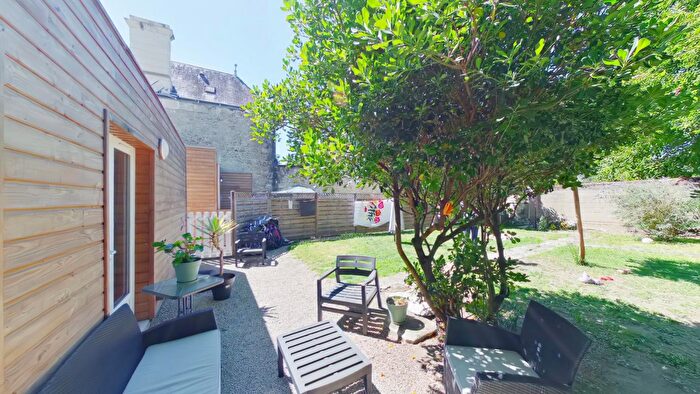 Appartement à louer - Châtellerault, Centre-ville - 3 pièces - 2 chambres