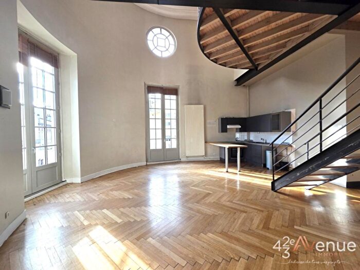 Appartement à vendre - Saint-Étienne, Centre-ville, Peuple, Chavanelle - 4 pièces - 2 chambres