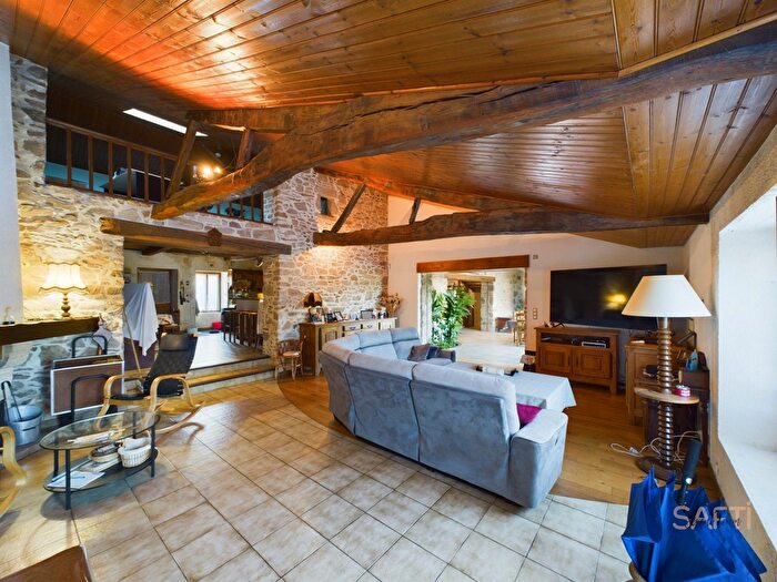 Maison à vendre - Aizenay - 12 pièces - 6 chambres