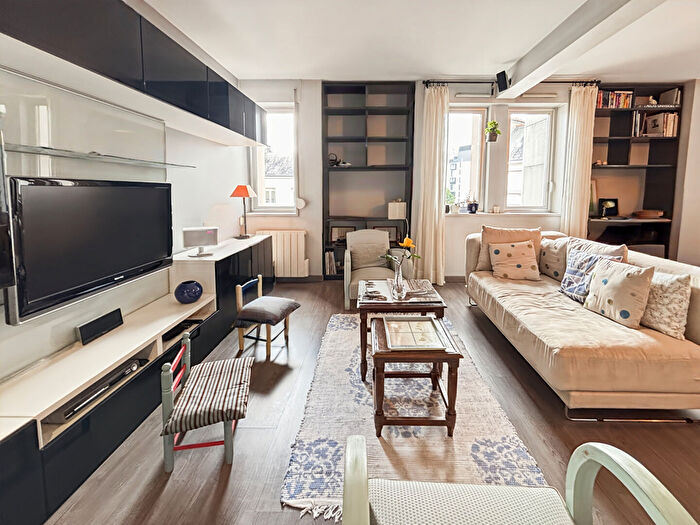 Appartement à louer - Quartiers Centre, Saint-Hélier, Gare - 3 pièces - 2 chambres