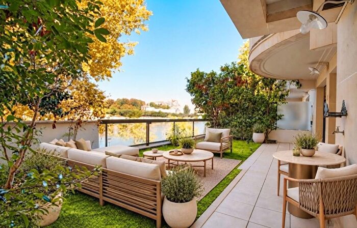 Neuilly-sur-Seine, Parc de Neuilly : Appartement 7 pièces à vendre