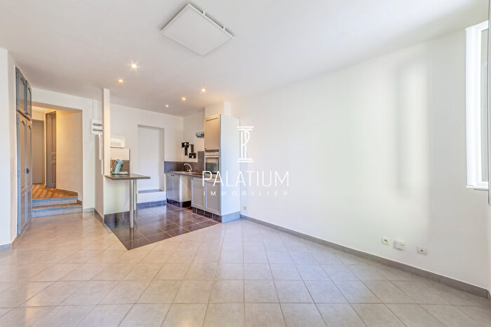 Appartement 2 pièces à Gréoux-les-Bains, à vendre
