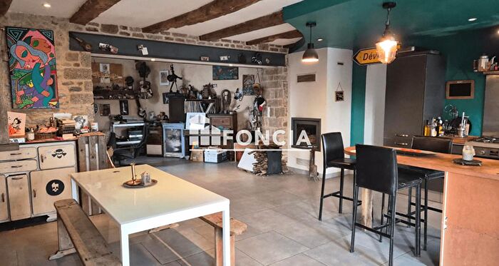 Maison à vendre - Saint-Pierre-de-Plesguen - 5 pièces - 3 chambres