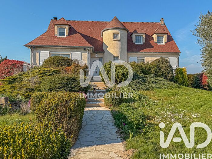 Maison à vendre - Rozay-en-Brie - 9 pièces - 5 chambres