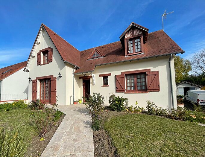 Maison à vendre - La Chapelle-Saint-Mesmin - 7 pièces - 5 chambres