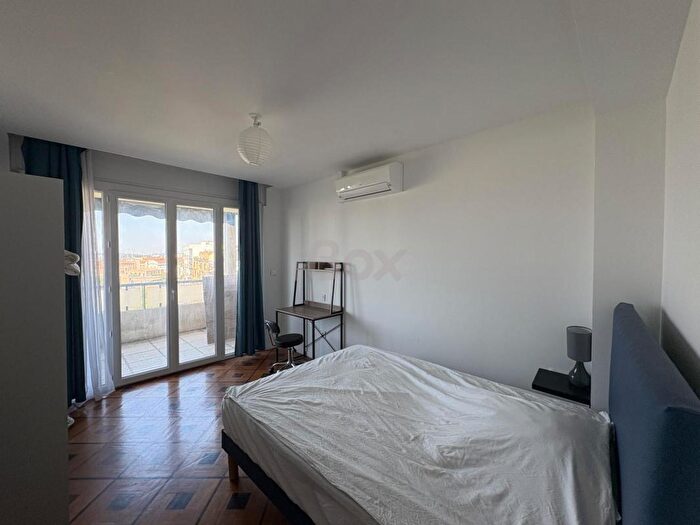 Toulon, Champs-de-Mars : Appartement 1 pièce à louer