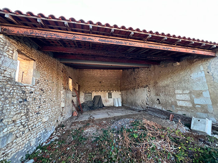 Maison à vendre - Chaniers - 1 pièce