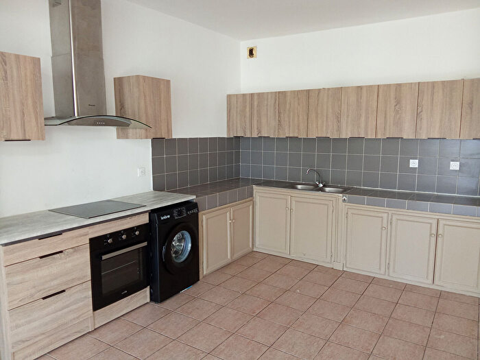 Appartement à louer - Saint-Pierre, Centre-ville - 4 pièces - 3 chambres