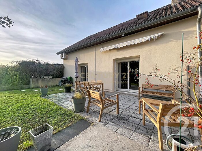 Ruy-Montceau - Maison 4 pièces à vendre