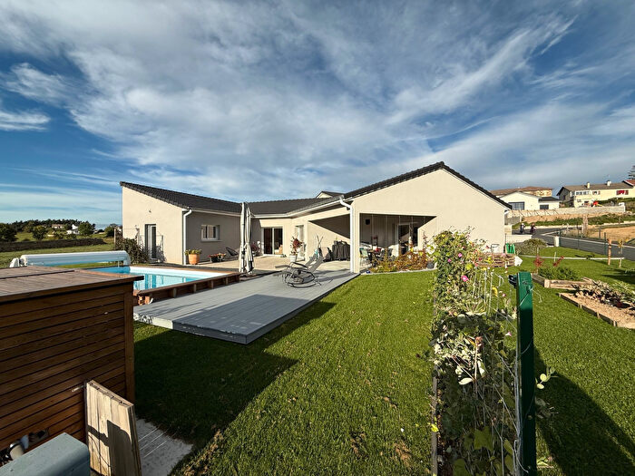 Maison à vendre - Yssingeaux - 5 pièces - 4 chambres