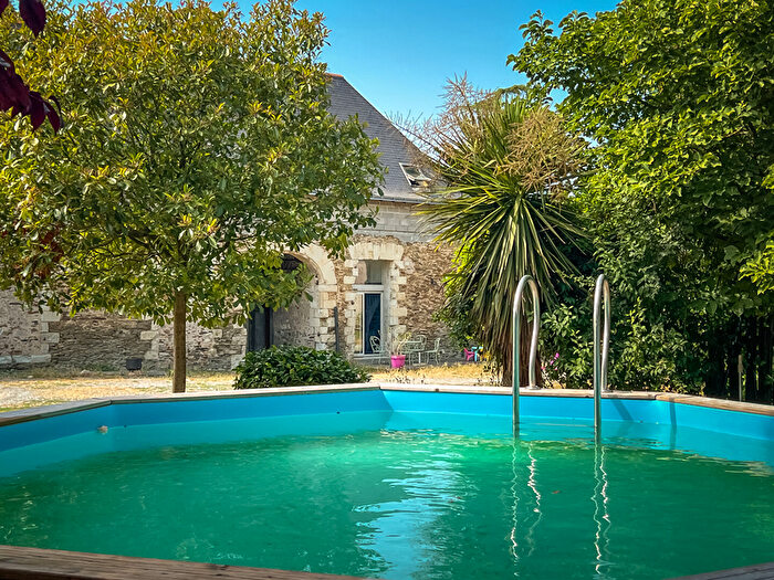 Maison à vendre - Saint-Sylvain-dAnjou - 9 pièces - 7 chambres