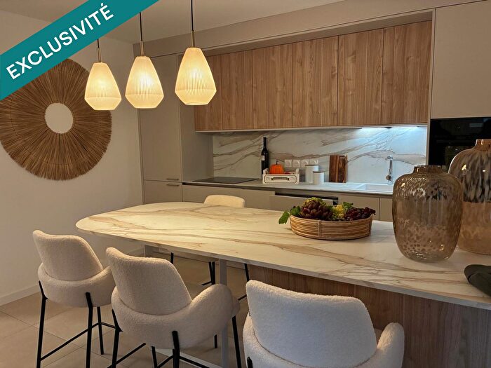 Appartement à vendre - Annecy, Centre-ville, Vieille ville, Marquisats - 4 pièces - 3 chambres