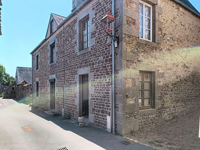 Maison 5 pièces à Saint-Denis-le-Gast, à vendre